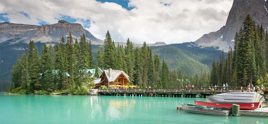 Best Lake Hotels, Resorts & Vacations in 2026 - tripbirdie.com