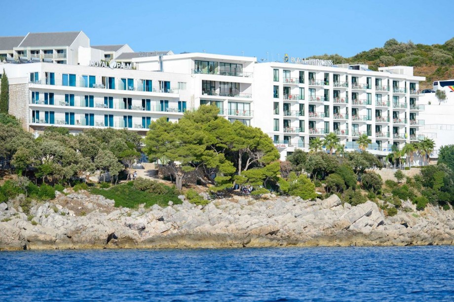 Royal Princess Hotel Review - tripbirdie.com