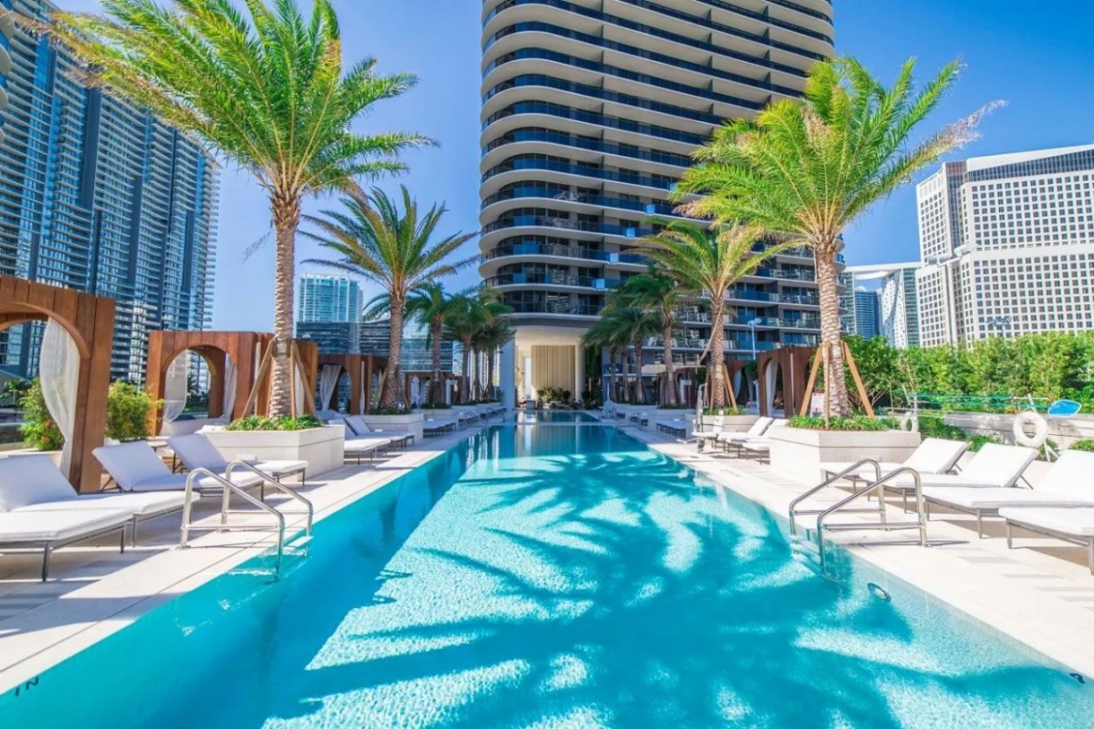 SLS LUX Brickell Hotel Review - tripbirdie.com